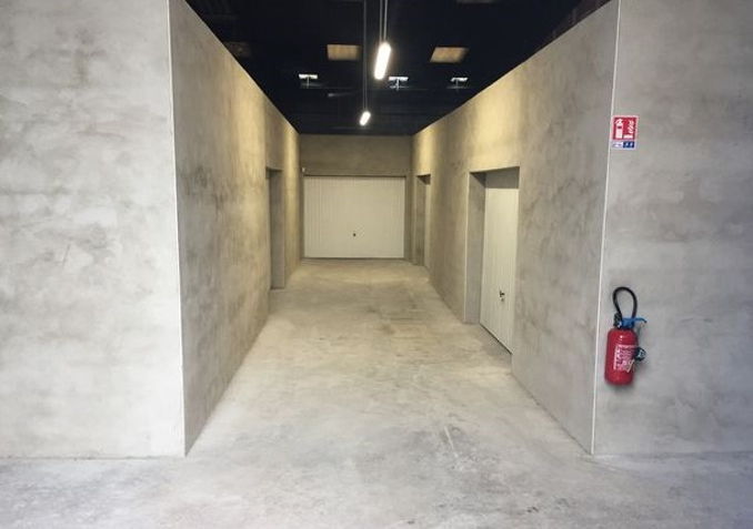 Location Box de self-stockage Muizon 14m2, 205€/mois TTC - 40112
